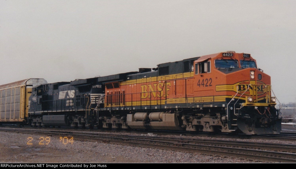 BNSF 4422 East